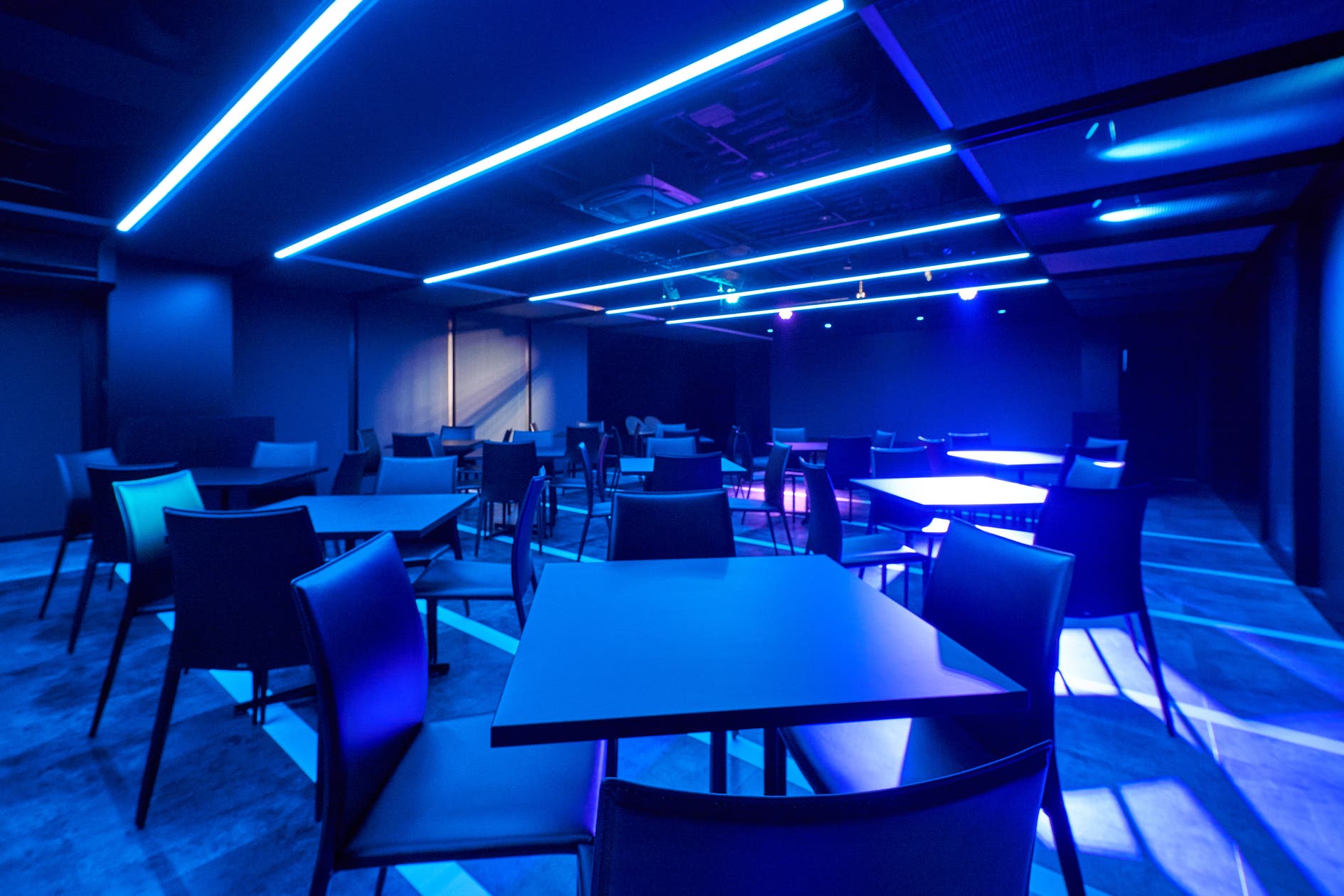 グレパ新橋8F【新橋駅 徒歩1分】パーティ イベント 撮影 ♥控室あり！ 飲食 OK 無料WiFi 駅近★の写真3