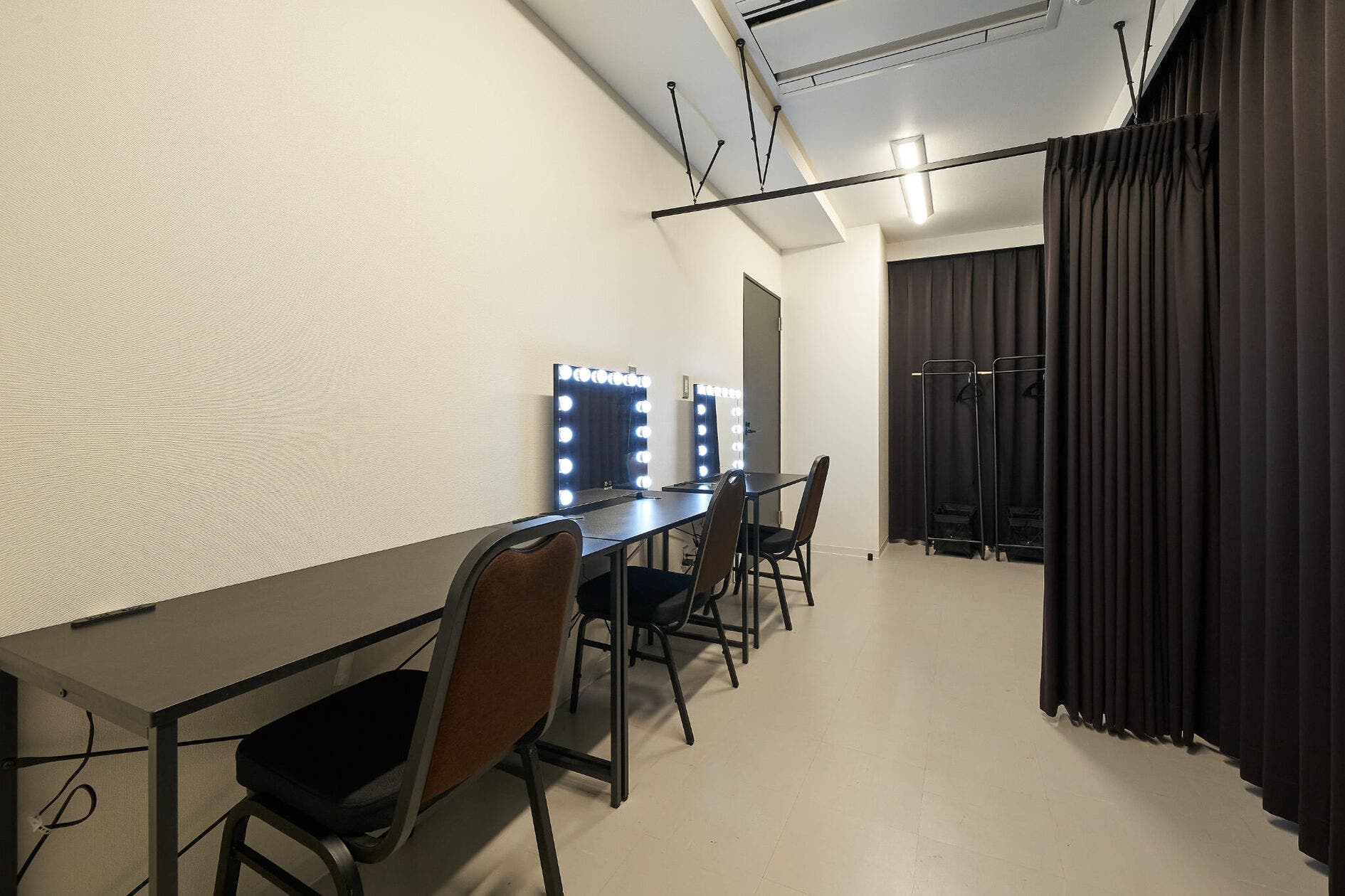 グレパ新橋8F【新橋駅 徒歩1分】パーティ イベント 撮影 ♥控室あり！ 飲食 OK 無料WiFi 駅近★の写真19