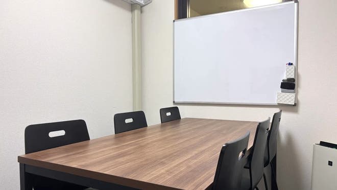 <Leaf京都南(小会議室)>6名収容🪑Wi-Fi📶モニター🎥会議/リモートワーク/オンライン会議の写真8