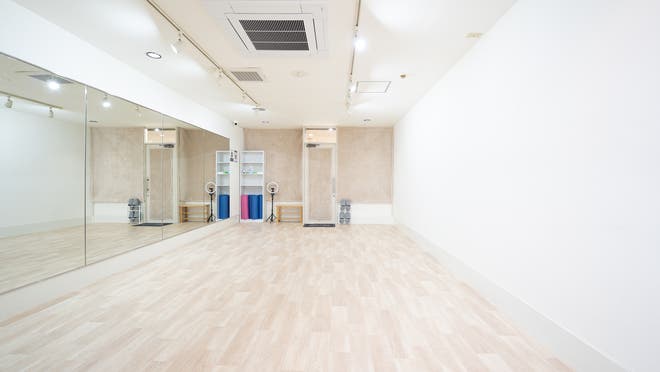 【OPEN記念価格!湘南台駅徒歩3分】大型鏡×綺麗な長方形空間|ダンス・ヨガ・撮影に最適の写真6