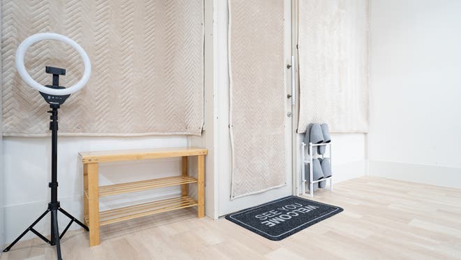 【OPEN記念価格!湘南台駅徒歩3分】大型鏡×綺麗な長方形空間|ダンス・ヨガ・撮影に最適の写真15