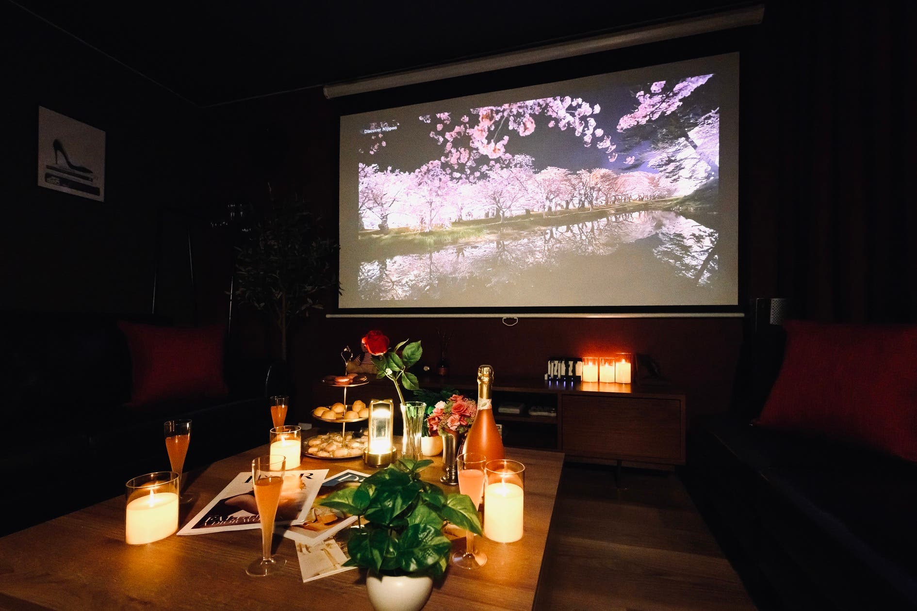 New💕心斎橋駅4分✨ラウンジシネマでラグジュアリー体験🌹女子会やデート💕100㌅大画面✨高画質&高音質 本格シネマ🎥✨の写真3