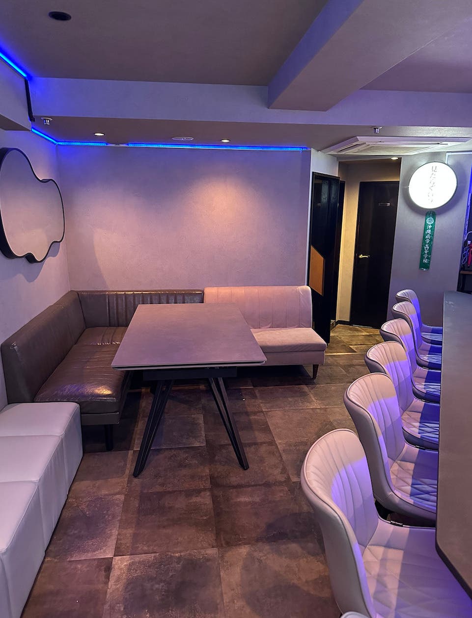 R【系列3店舗!!雰囲気も様々!!】普段はBAR営業している北新地の店舗をスペースとして貸し出します！の写真2