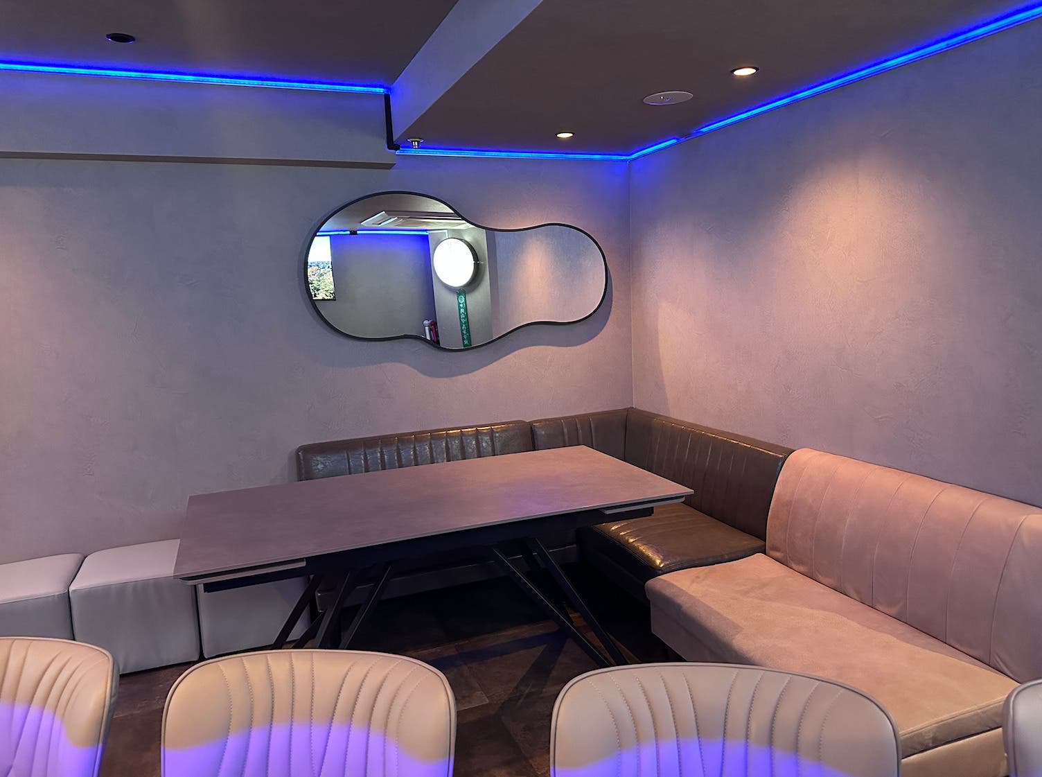 R【系列3店舗!!雰囲気も様々!!】普段はBAR営業している北新地の店舗をスペースとして貸し出します！の写真3