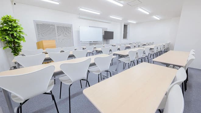 <Leaf京都駅前(大会議室)>51名収容🪑24H🈺Wi-Fi📶120㌅スクリーン&プロジェクタ🎥セミナー/研修/説明会の写真18