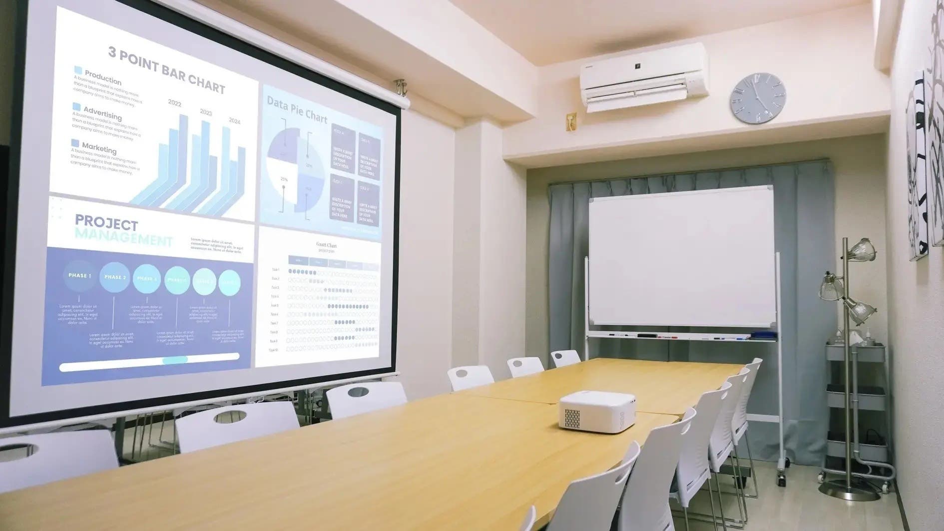 ＜Leaf四条烏丸（小中会議室）＞駅徒歩2分🚃12名収容🪑24H🈺Wi-Fi📶モニター🖥️会議/勉強会/ワークショップの写真4