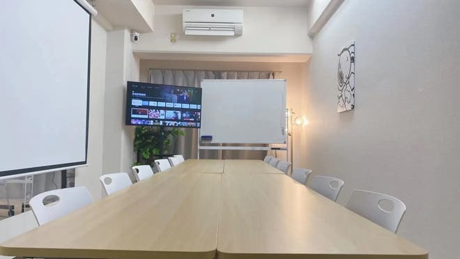 <Leaf四条烏丸(小中会議室)>駅徒歩2分🚃12名収容🪑24H🈺Wi-Fi📶モニター🖥️会議/勉強会/ワークショップの写真5