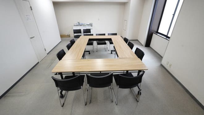 <スカイラークビル8階貸会議室>小田原駅徒歩1分🚃高速光回線Wi-Fi📶大型モニター🖥️会議/セミナー/研修/撮影の写真8