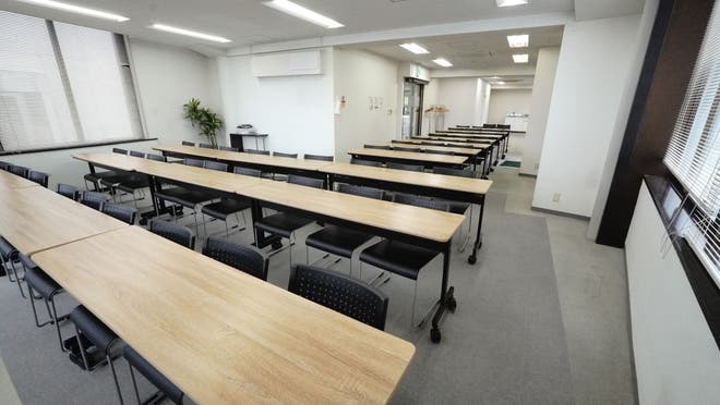 <スカイラークビル8階貸会議室>小田原駅徒歩1分🚃高速光回線Wi-Fi📶大型モニター🖥️会議/セミナー/研修/撮影の写真11