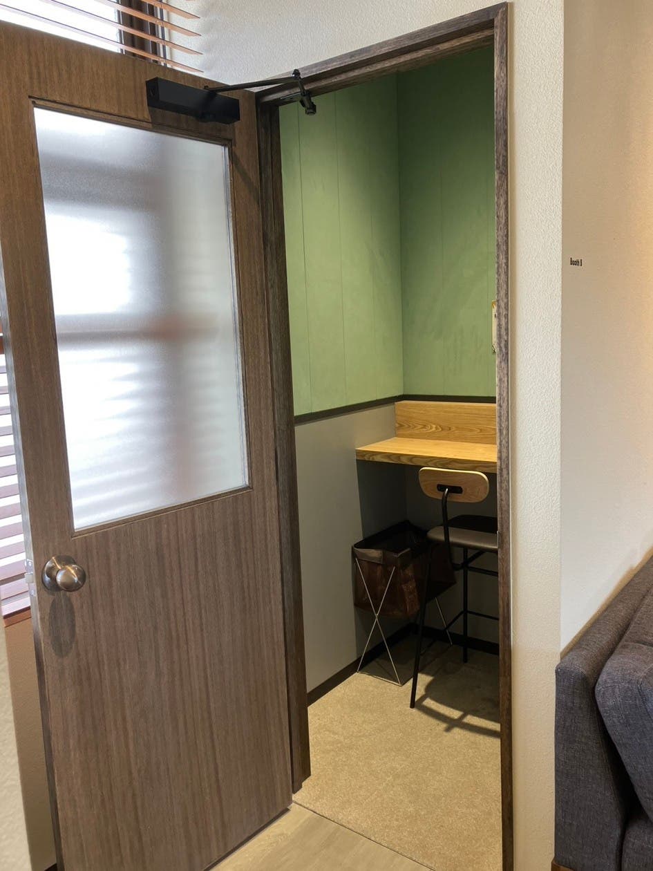 【旭橋駅徒歩5分】１日利用、当日利用OK（平日のみ）｜那覇での打ち合わせの合間の作業に｜Wi-Fi・電源完備の写真4