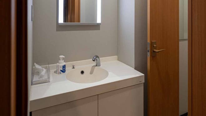 駅より徒歩10分。大分中心部に位置する多目的スペースの写真9