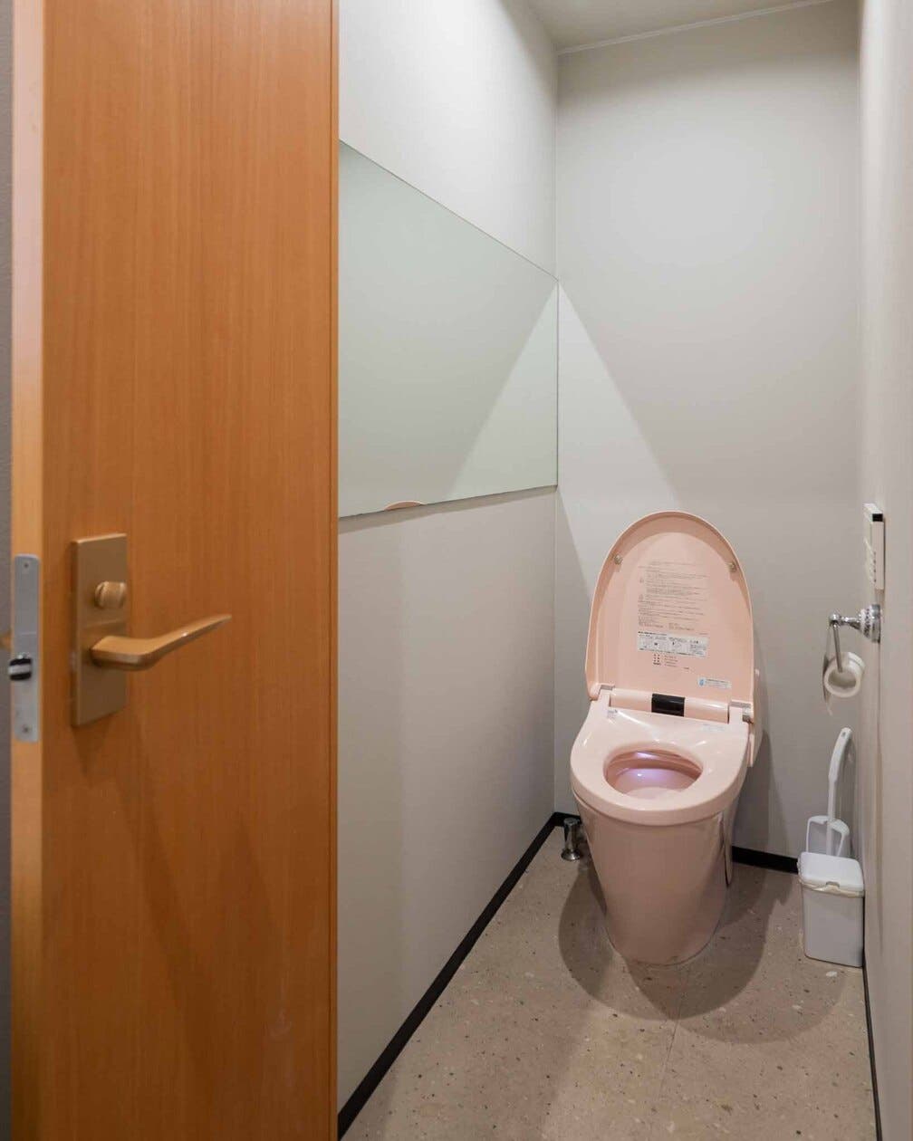 駅より徒歩10分。大分中心部に位置する多目的スペースの写真10