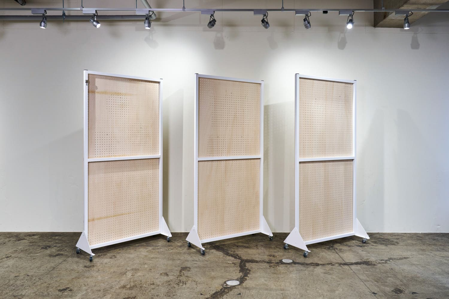 【Node 207】池尻大橋・大橋会館｜クリエイティブな熱量が交差する、アトリエ型撮影・展示空間の写真5