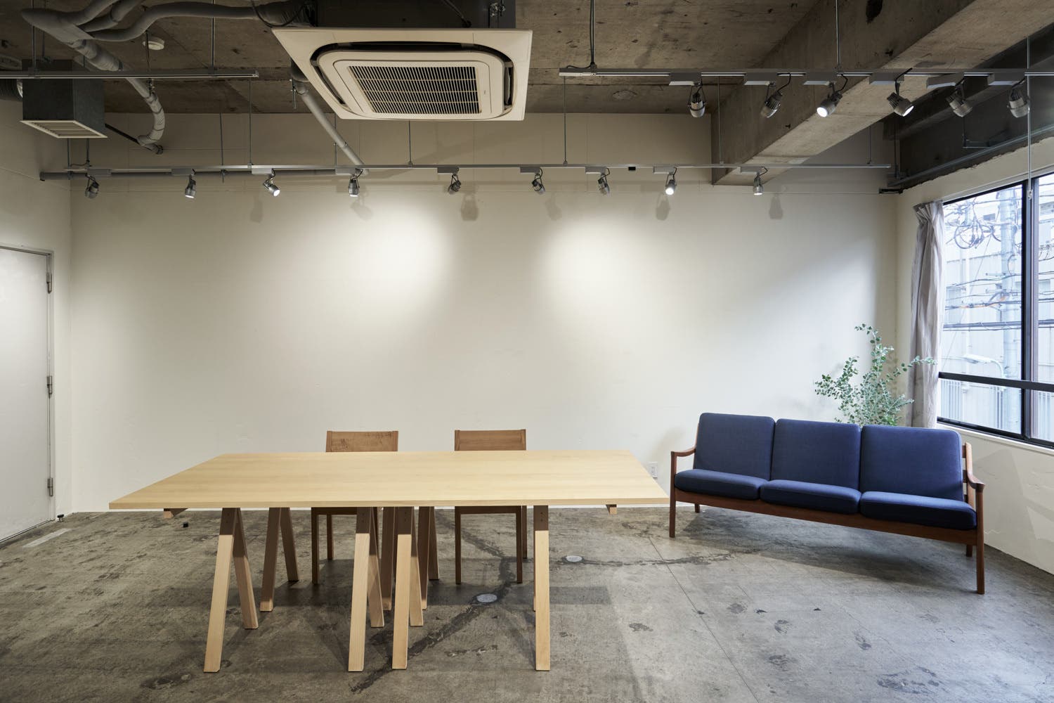 【Node 207】池尻大橋・大橋会館｜クリエイティブな熱量が交差する、アトリエ型撮影・展示空間の写真18