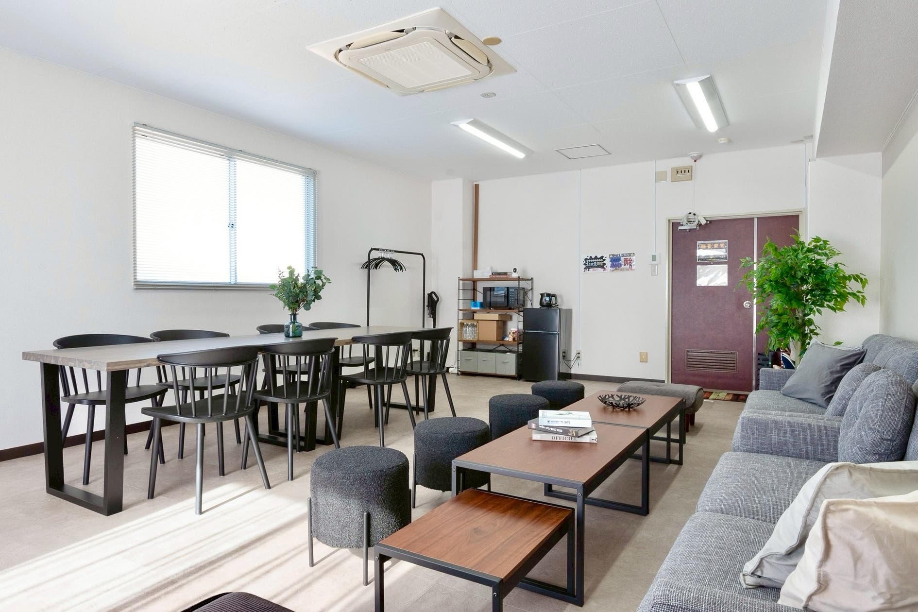 《駅近4分🚃》最大20名🎉100㌅巨大スクリーン🆗飲食🆗会議/懇親会/ビジネス利用に最適💻の写真2