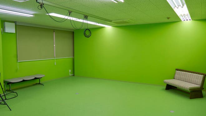 【大阪北区】最安級1,000円/h~持ち込み特化グリーンバックスタジオ!配信・撮影・コスプレ・ペット対応の写真3