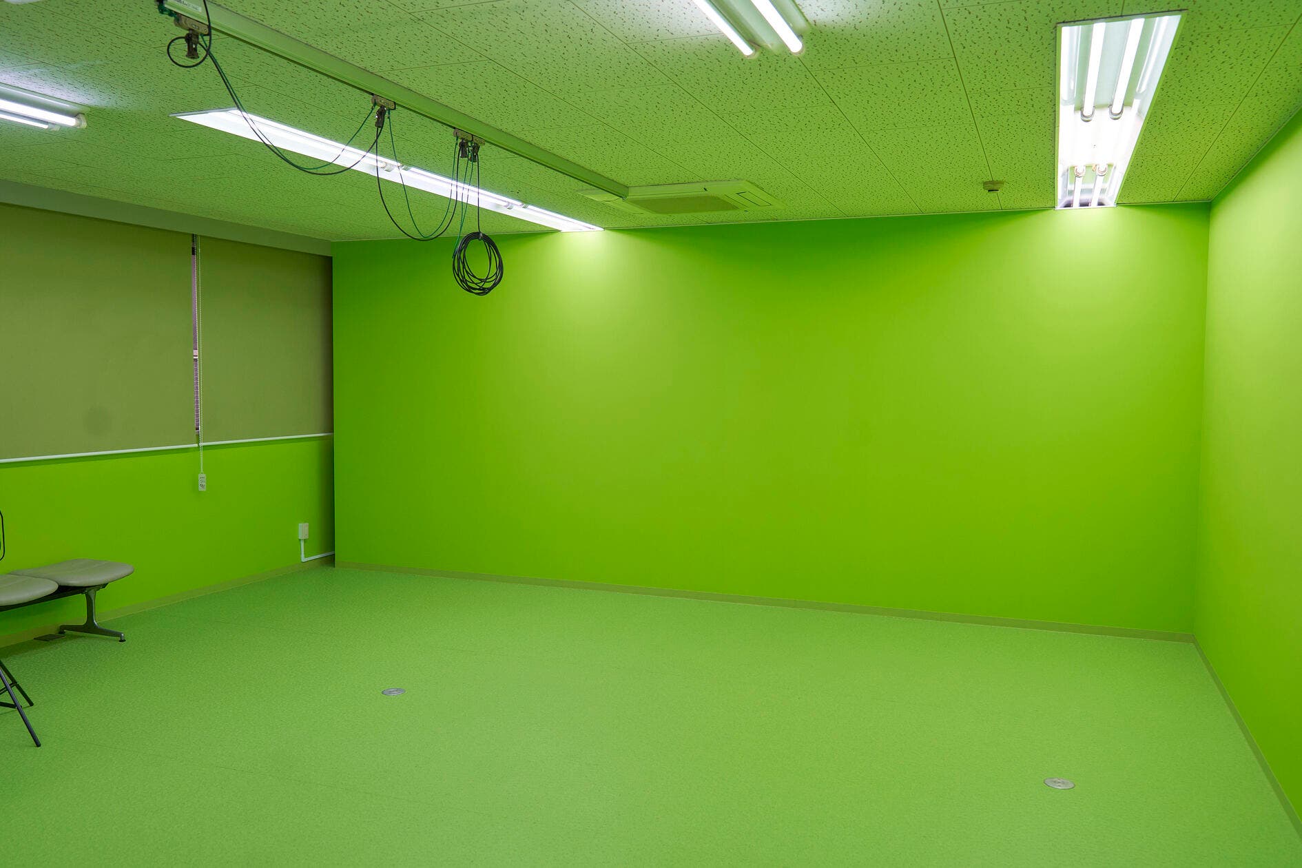 【大阪北区】最安級1,000円/h～持ち込み特化グリーンバックスタジオ！配信・撮影・コスプレ・ペット対応の写真5