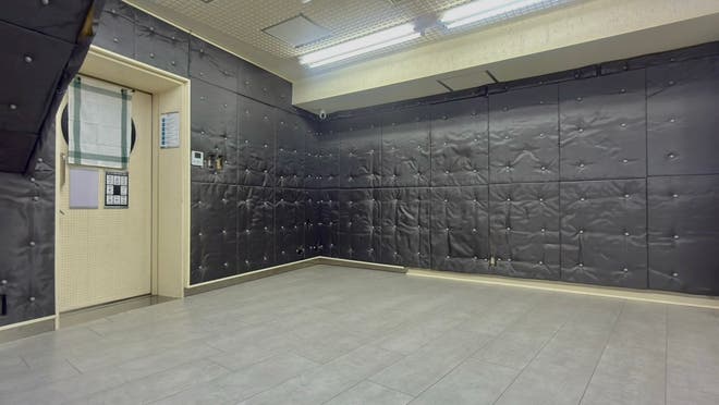 \NEW OPEN オープン価格/徒歩1分で地下へ。ダンス練習・撮影・鑑賞・楽器演奏の写真4