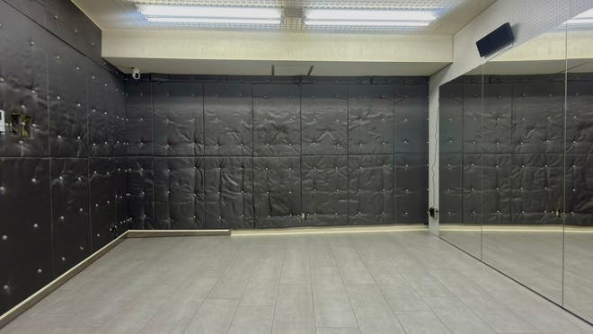 \NEW OPEN オープン価格/徒歩1分で地下へ。ダンス練習・撮影・鑑賞・楽器演奏の写真6