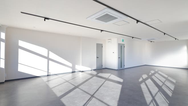 「4階建てビルの屋上」と「4階スペース」の撮影ロケーションの写真23