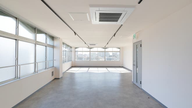 「4階建てビルの屋上」と「4階スペース」の撮影ロケーションの写真21