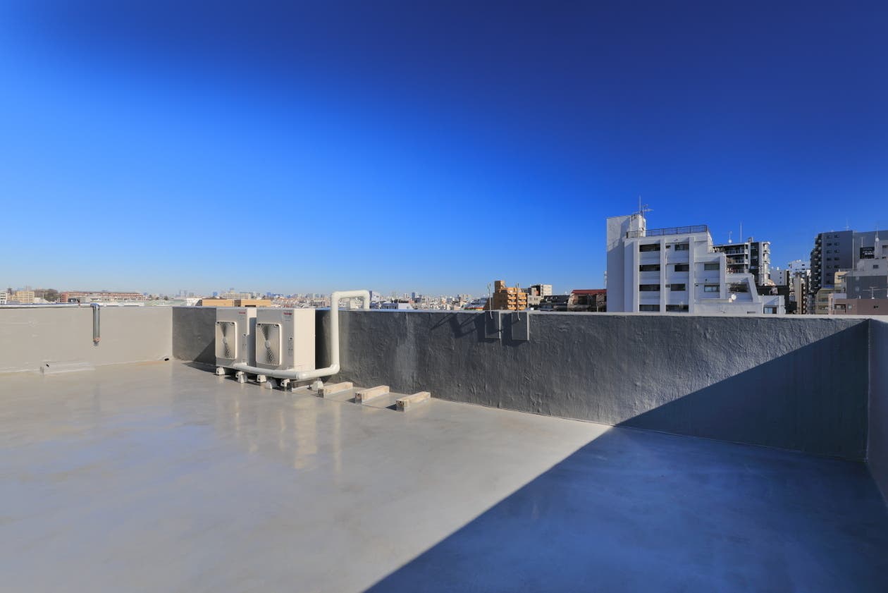 「4階建てビルの屋上」と「4階スペース」の撮影ロケーションの写真6