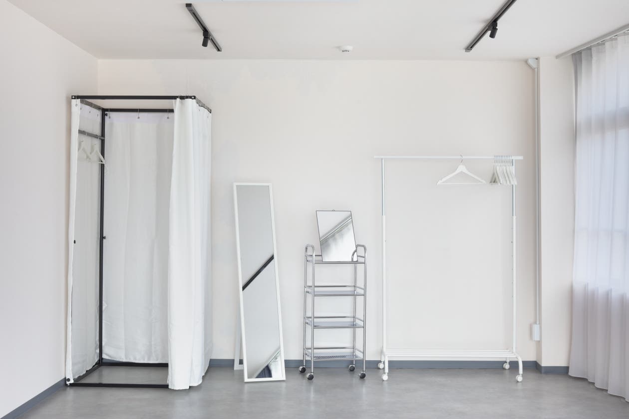 「4階建てビルの屋上」と「4階スペース」の撮影ロケーションの写真28