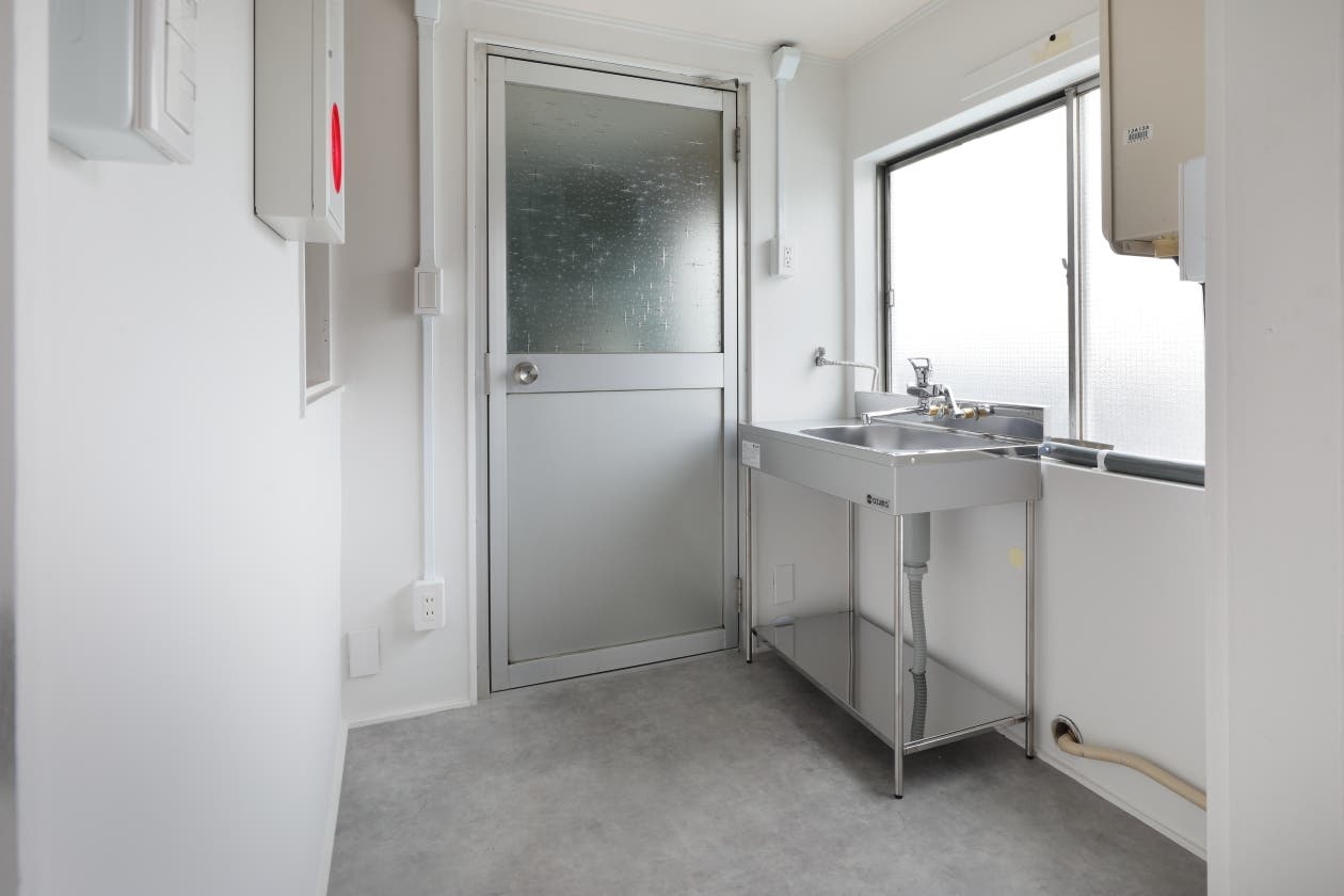 「4階建てビルの屋上」と「4階スペース」の撮影ロケーションの写真15