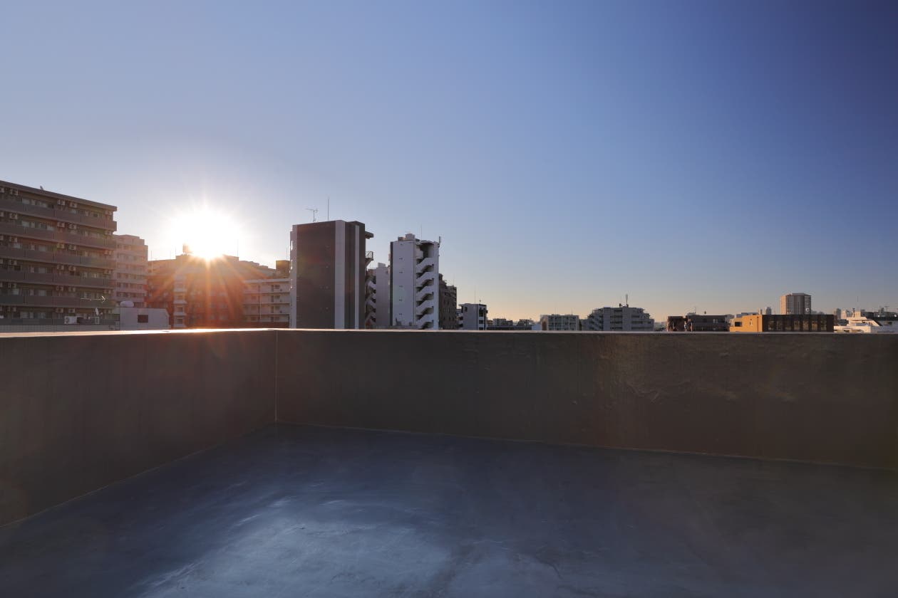 「4階建てビルの屋上」と「4階スペース」の撮影ロケーションの写真9