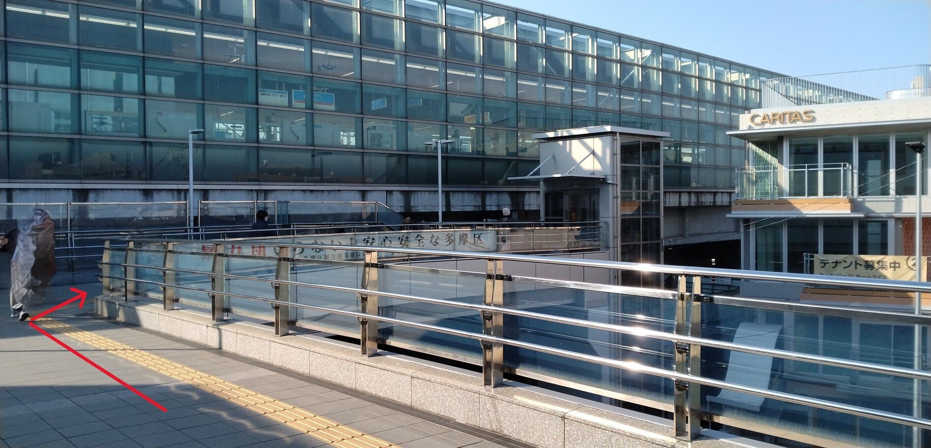 登戸駅から徒歩１分！広々とした50㎡のダンススタジオの写真23