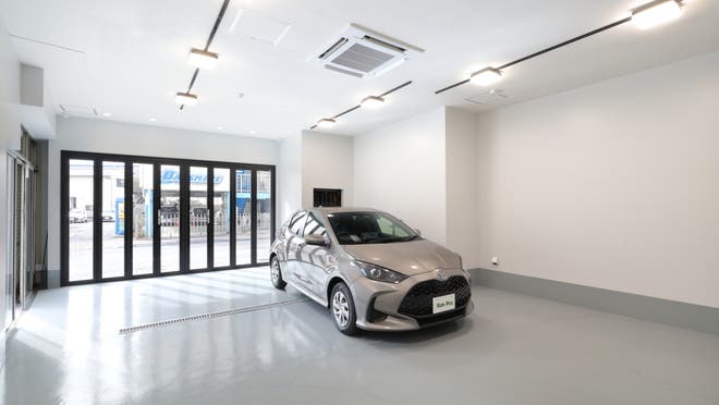 車両の乗り入れが可能なモーターピット仕様のロケ地。の写真1