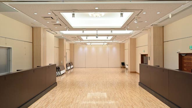 大阪市阿波座駅より徒歩10分ホール、最大面積約275㎡・最大収容80人、音響設備・机・椅子・wi-fi完備、展示会・説明会最適の写真4