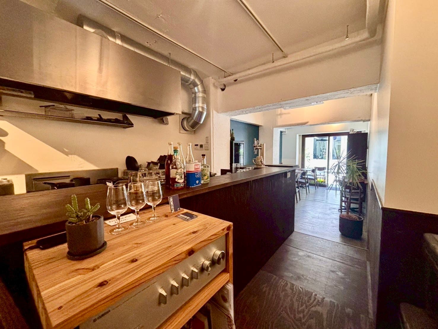 【神戸三宮駅 徒歩5分】ロケ・CM・YouTube・スタジオ撮影📸商品撮影・物撮り・ポートレート🌟オフ会イベント・交流会✨の写真1