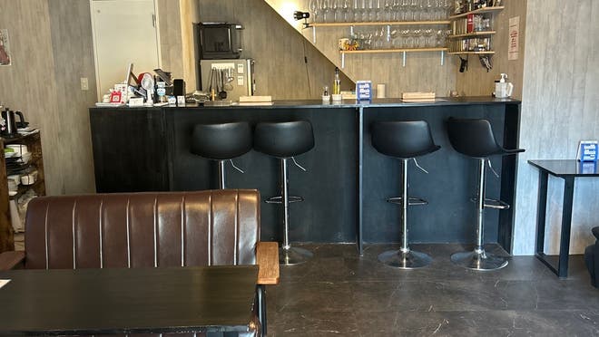 赤羽駅、志茂駅から徒歩7分のワインバーの写真2