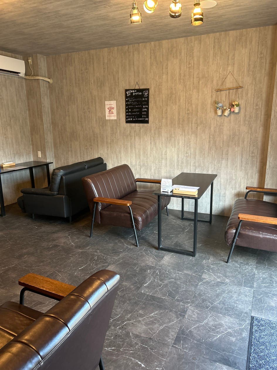 赤羽駅、志茂駅から徒歩7分のワインバーの写真3