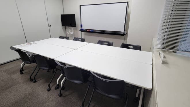 〈会議室A〉大井町駅徒歩2分 | 最大8名 | WEB会議・研修・面談に最適 | モニタ・ホワイトボード| 光回線wifi の写真3