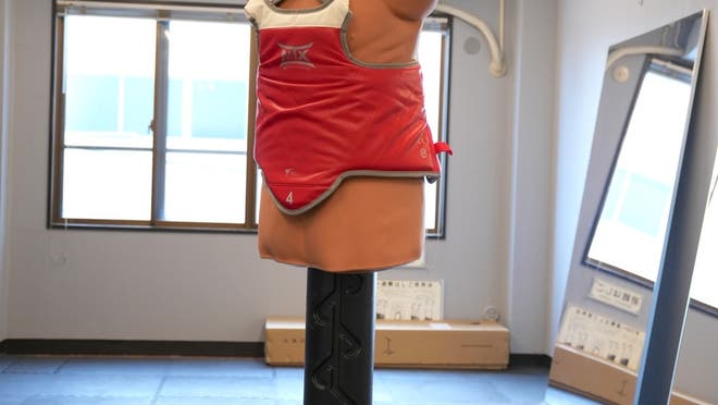 24H営業【日本初 Century BOB 蹴り放題】サンドバッグ,グローブ,ミット完備!手ぶらで24時間格闘技・フィットネスの写真6