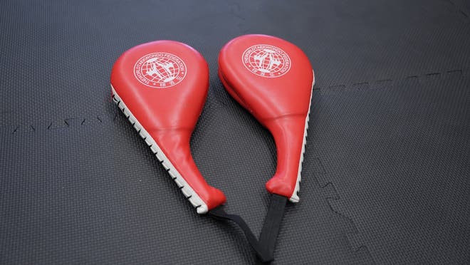 24H営業【日本初 Century BOB 蹴り放題】サンドバッグ,グローブ,ミット完備!手ぶらで24時間格闘技・フィットネスの写真10