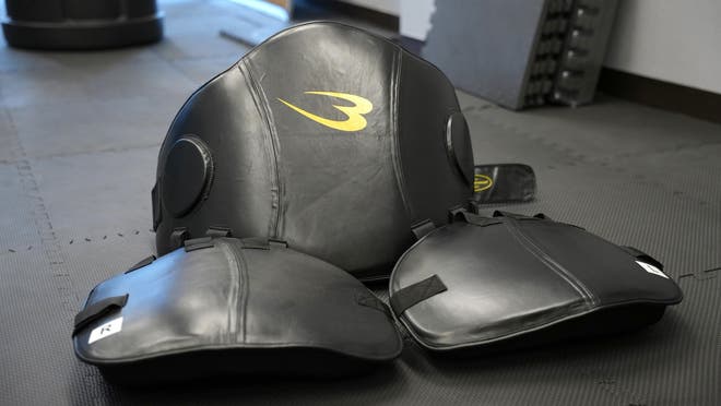 24H営業【日本初 Century BOB 蹴り放題】サンドバッグ,グローブ,ミット完備!手ぶらで24時間格闘技・フィットネスの写真14