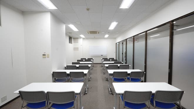 <豊橋駅前 TB1F-C会議室>完全個室✨24名収容/高速Wi-Fi/プロジェクター無料!セミナー/研修/会議の写真2