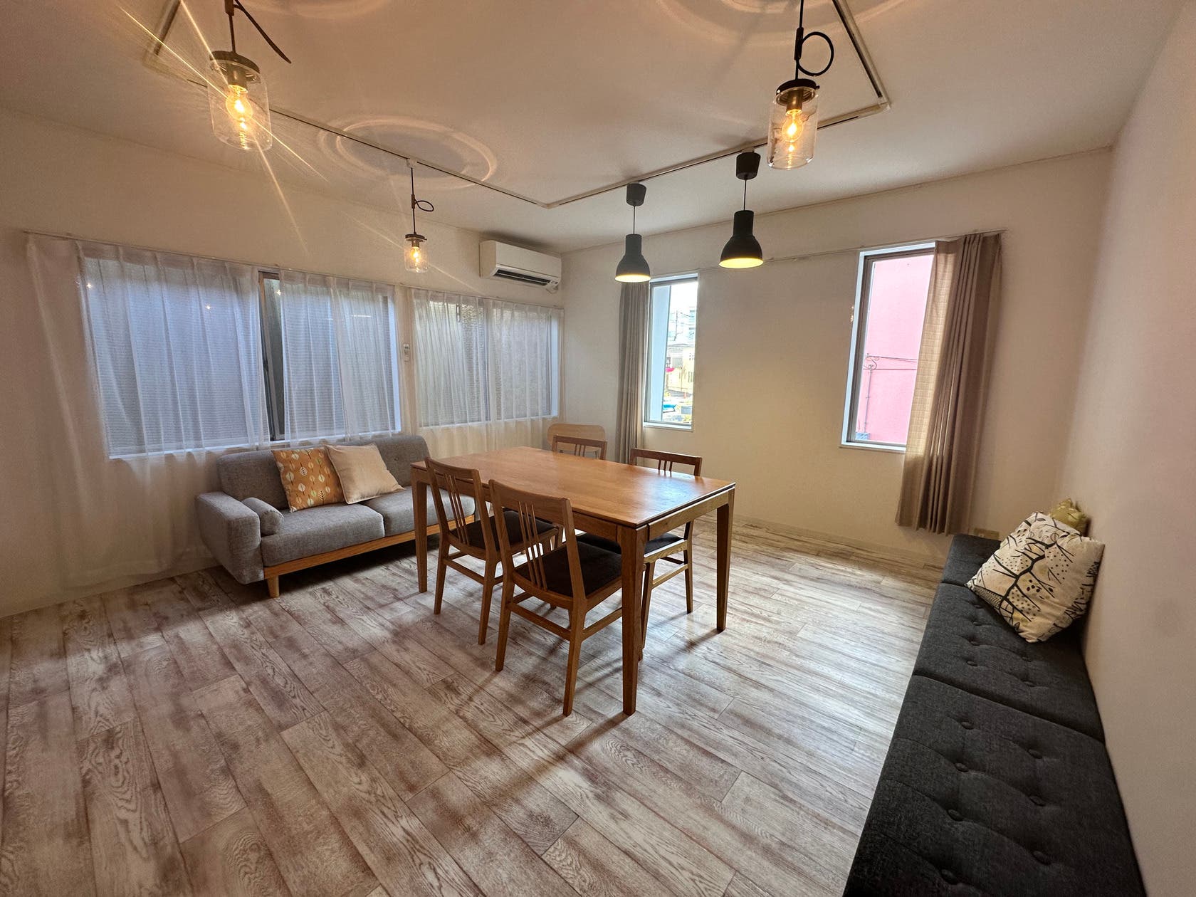 【志津駅北口から徒歩5分】最大10名◎ワークショップ・懇親会にも最適なレンタルスペース2F(別館)の写真1