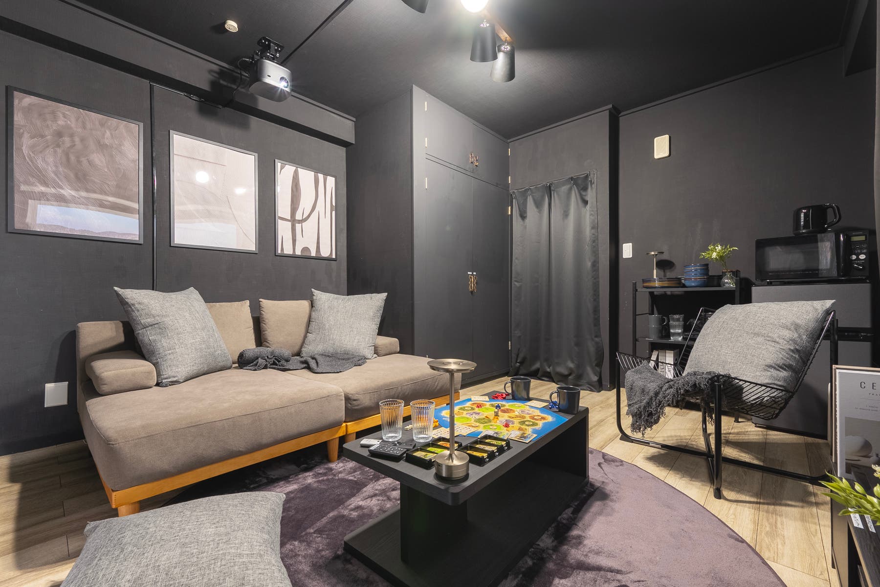 スペモ🎥鶯谷駅徒歩2分🚶‍♀️まったりデート💝プライベートな映画鑑賞🎬️プロジェクター🎞️846_CINEMA鶯谷の写真9