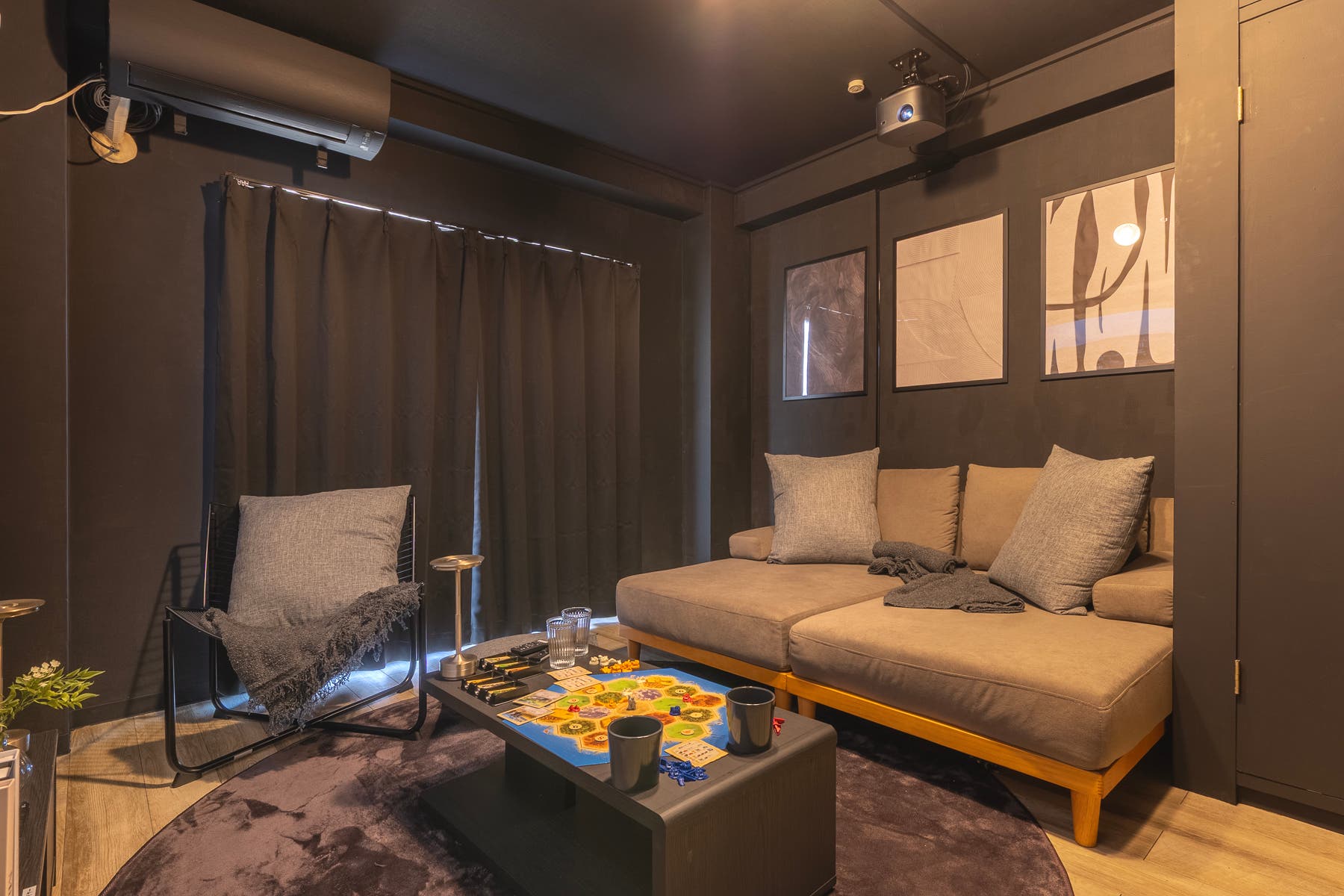 スペモ🎥鶯谷駅徒歩2分🚶‍♀️まったりデート💝プライベートな映画鑑賞🎬️プロジェクター🎞️846_CINEMA鶯谷の写真10