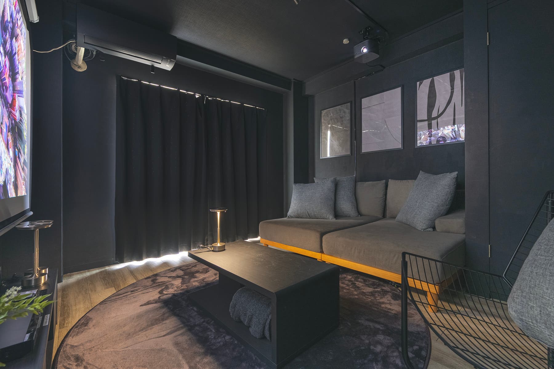 スペモ🎥鶯谷駅徒歩2分🚶‍♀️まったりデート💝プライベートな映画鑑賞🎬️プロジェクター🎞️846_CINEMA鶯谷の写真13