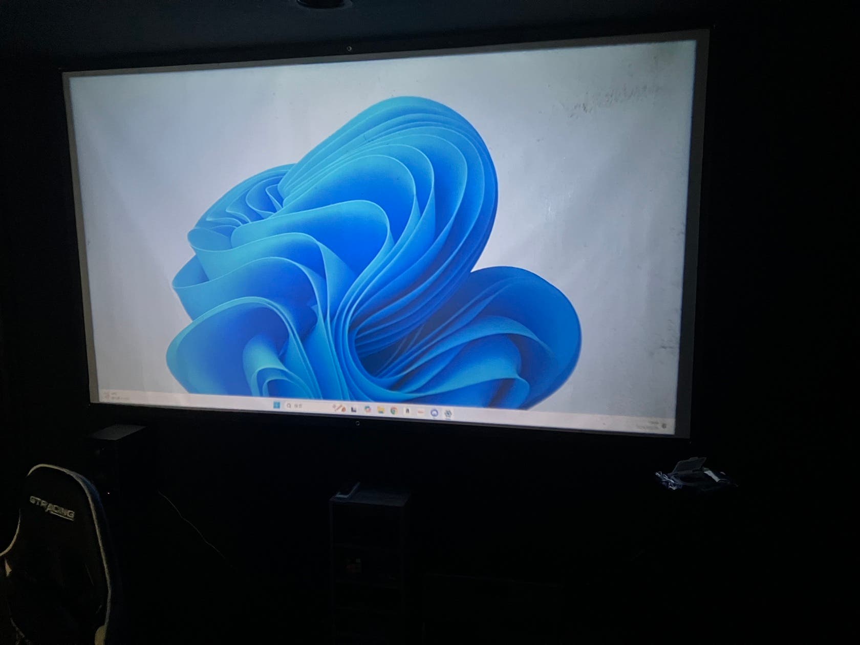 【小倉駅3分】高速ネット完備｜RTX3060搭載ゲーミングPC・上映OKの写真1