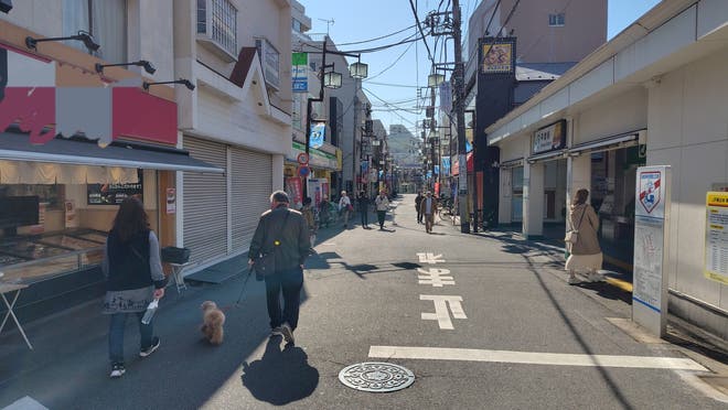 【平間駅 改札正面】駅からの人流が見える路面スペース|プロモーションやポップアップに最適の写真2