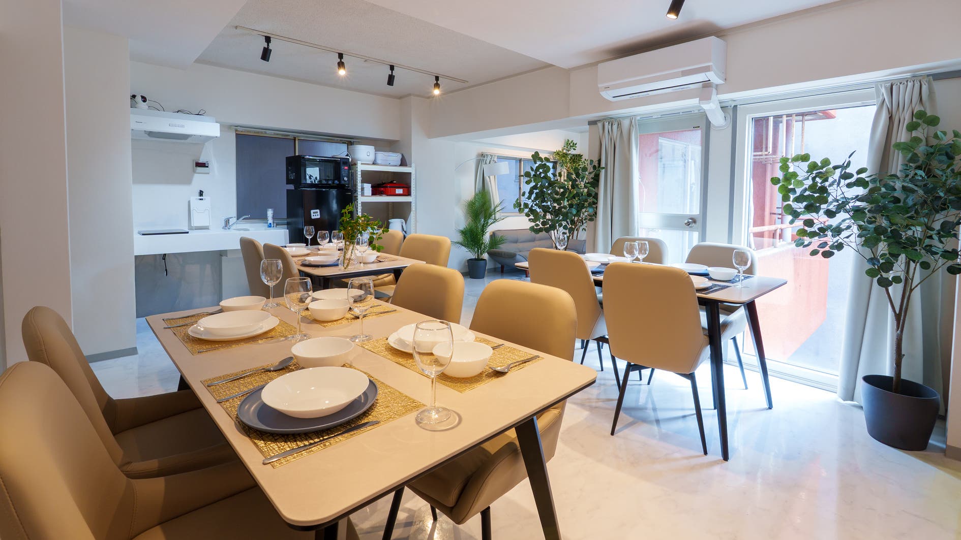 浜松町駅徒歩5分🚶‍♂️最大12名◎交流会・懇親会に最適✨女子会・推し活・歓送迎会🍃プロジェクター有🎥コスプレ撮影📷の写真2