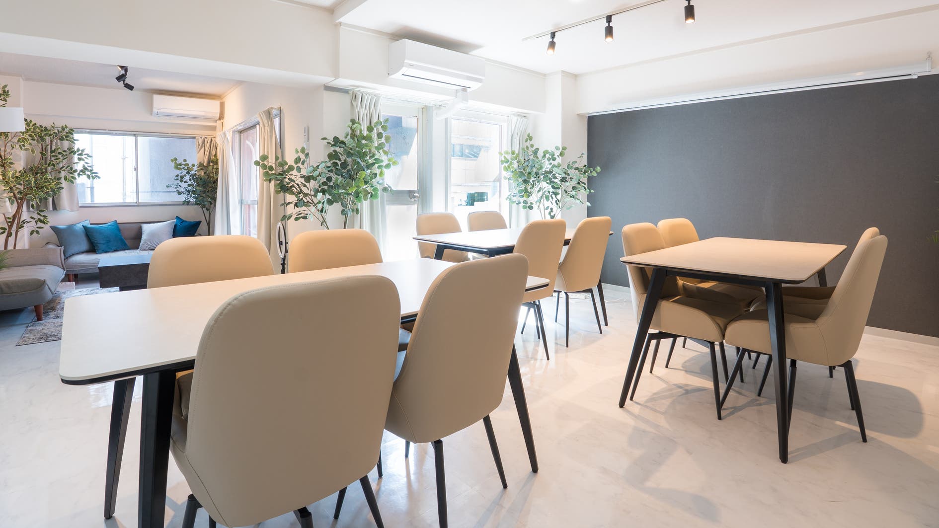 浜松町駅徒歩5分🚶‍♂️最大12名◎交流会・懇親会に最適✨女子会・推し活・歓送迎会🍃プロジェクター有🎥コスプレ撮影📷の写真20