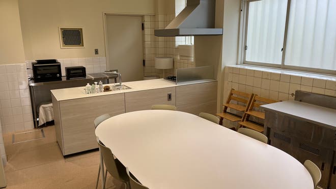 歴史的建造物をリノベしたキッチン付スペース|ワークショップやお教室、パーティーにの写真1