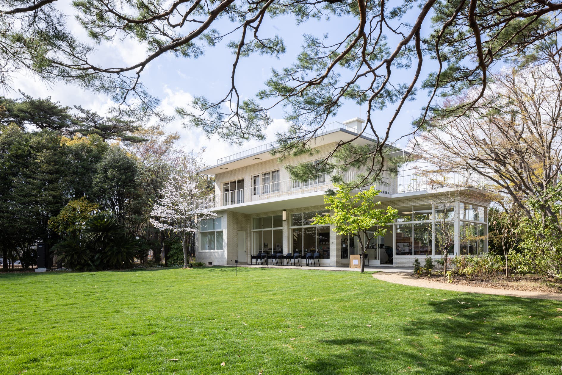 歴史的建造物をリノベしたキッチン付スペース｜ワークショップやお教室、パーティーにの写真4